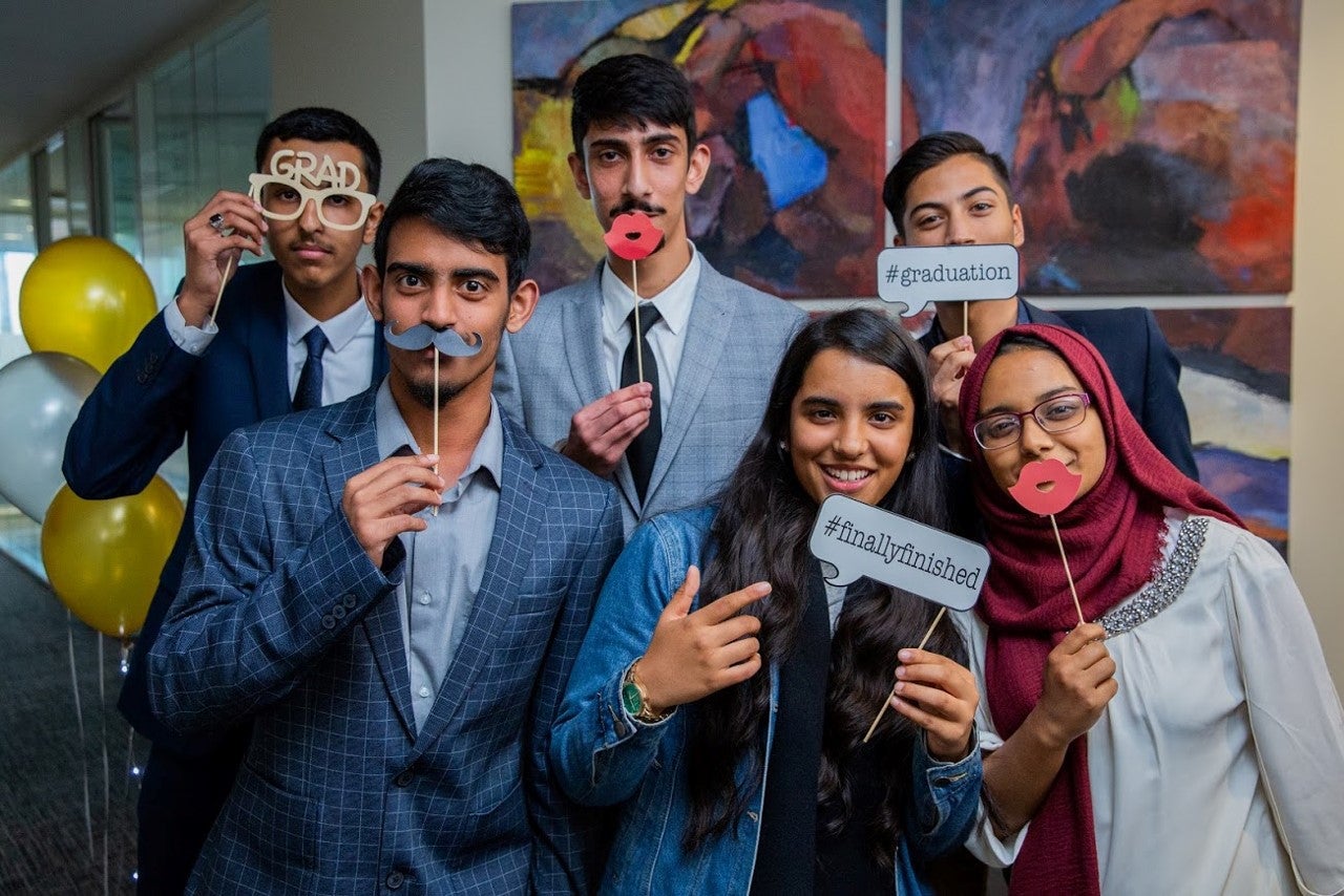 Contact us | EY - Global